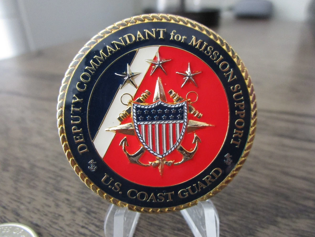 Commandant Logo