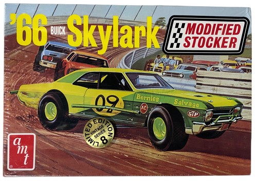 AMT 1966 Buick Skylark Modified Stocker Vintage Series 1999 1:25 Model ...
