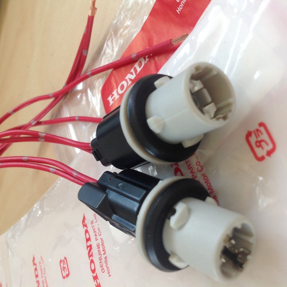 JDM city light socket + pigtail 06-11 Honda Civic FD2 FD1 Type R ...
