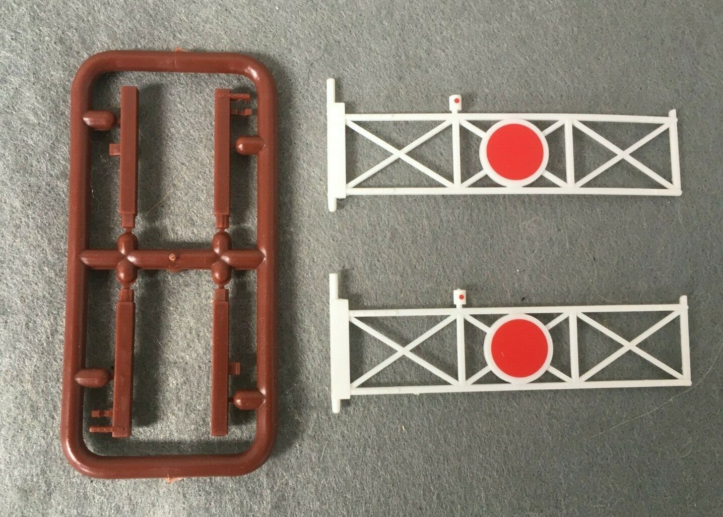 Hornby R636 & R645 Double & Single Track Level Crossing + Gates or ...