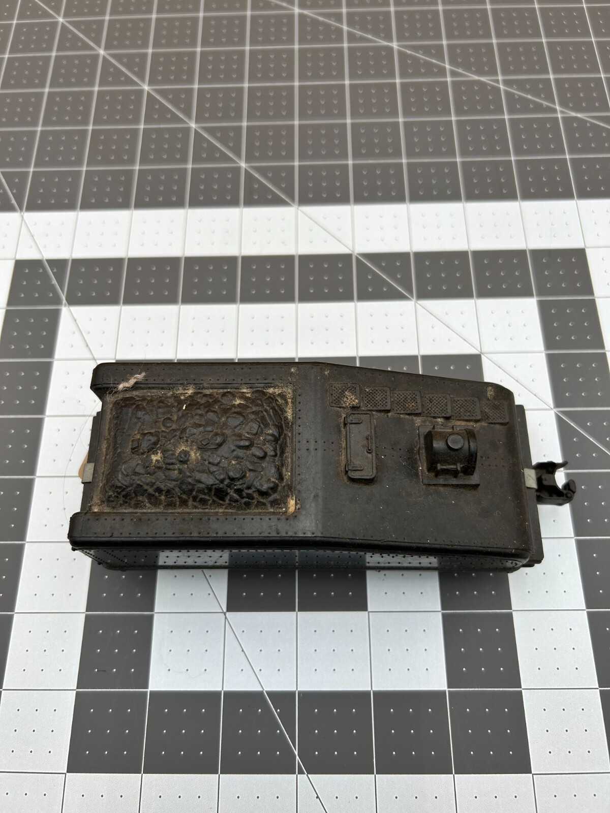 Lionel Lines unlettered O Gauge Black Slope Back Coal Tender (Shell ...