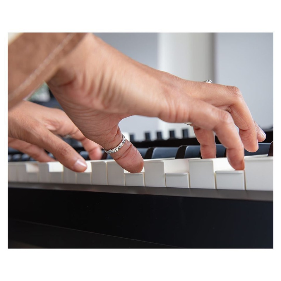 Roland RD 08 88 Key Stage Piano with PHA 4 Keyboard and SuperNATURAL ...