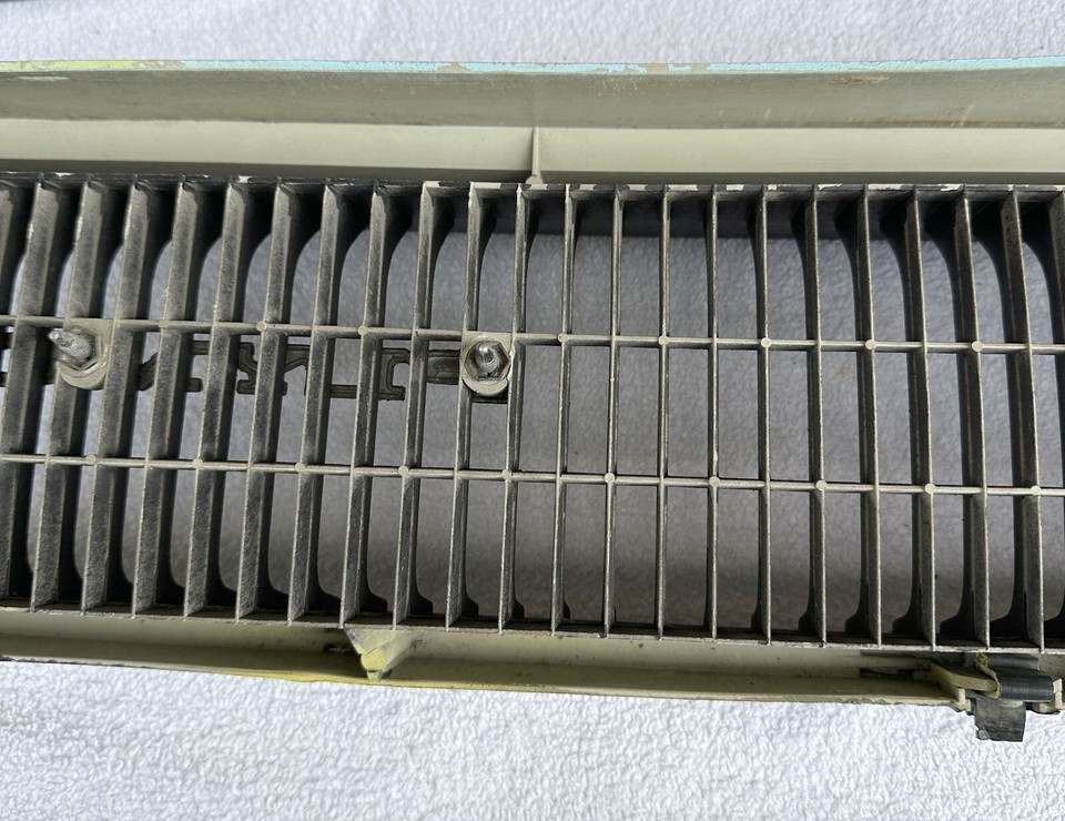 1970 MoPar Plymouth Roadrunner Grille w/ Headlight Bezels Lower Grille ...