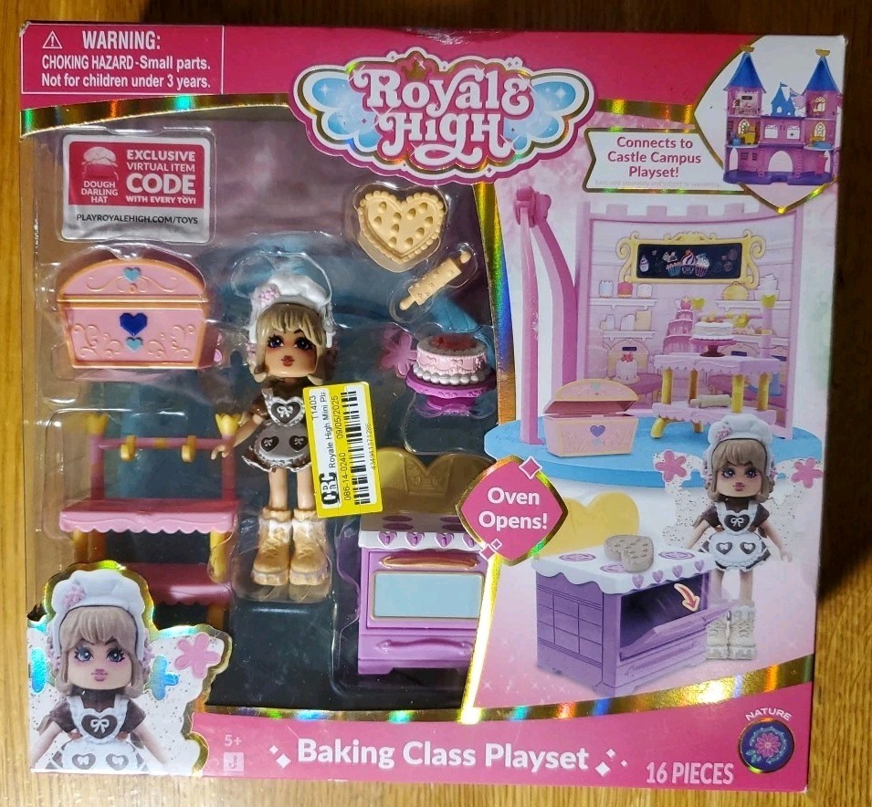 Royale High Baking Class Playset, 1 Doll, 6 Accessories, Fits Inside ...