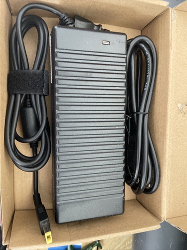 Lenovo PN# 45N0556 /362000319 - 135W 20V 6.75A Slim Yellow Square Tip ...