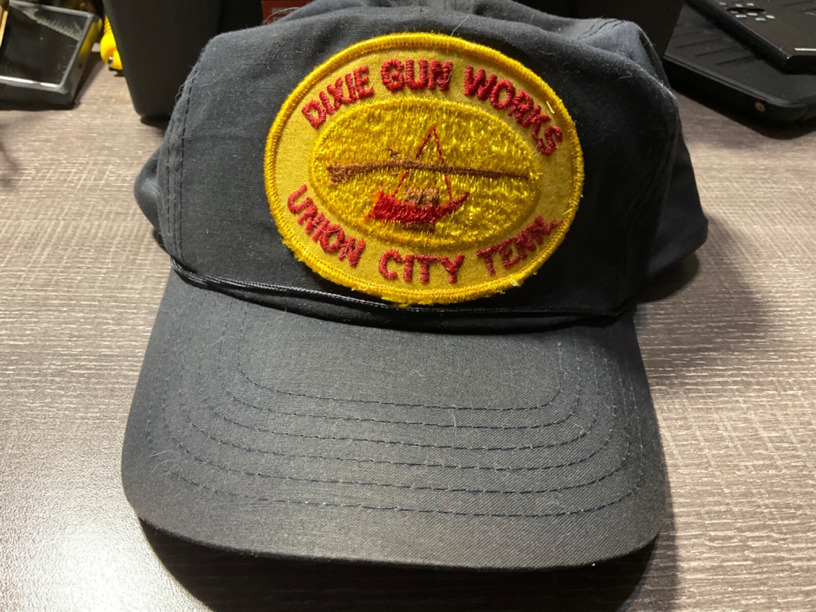RARE VINTAGE DIXIE GUN WORKS UNION CITY TENN. TRUCKER… - Gem