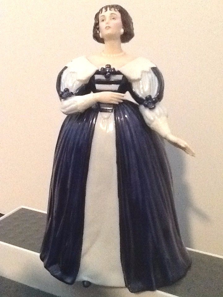 Henrietta "The Pavane" PORCELAIN FIGURINE FRANKLIN MINT MUSEUM of ...