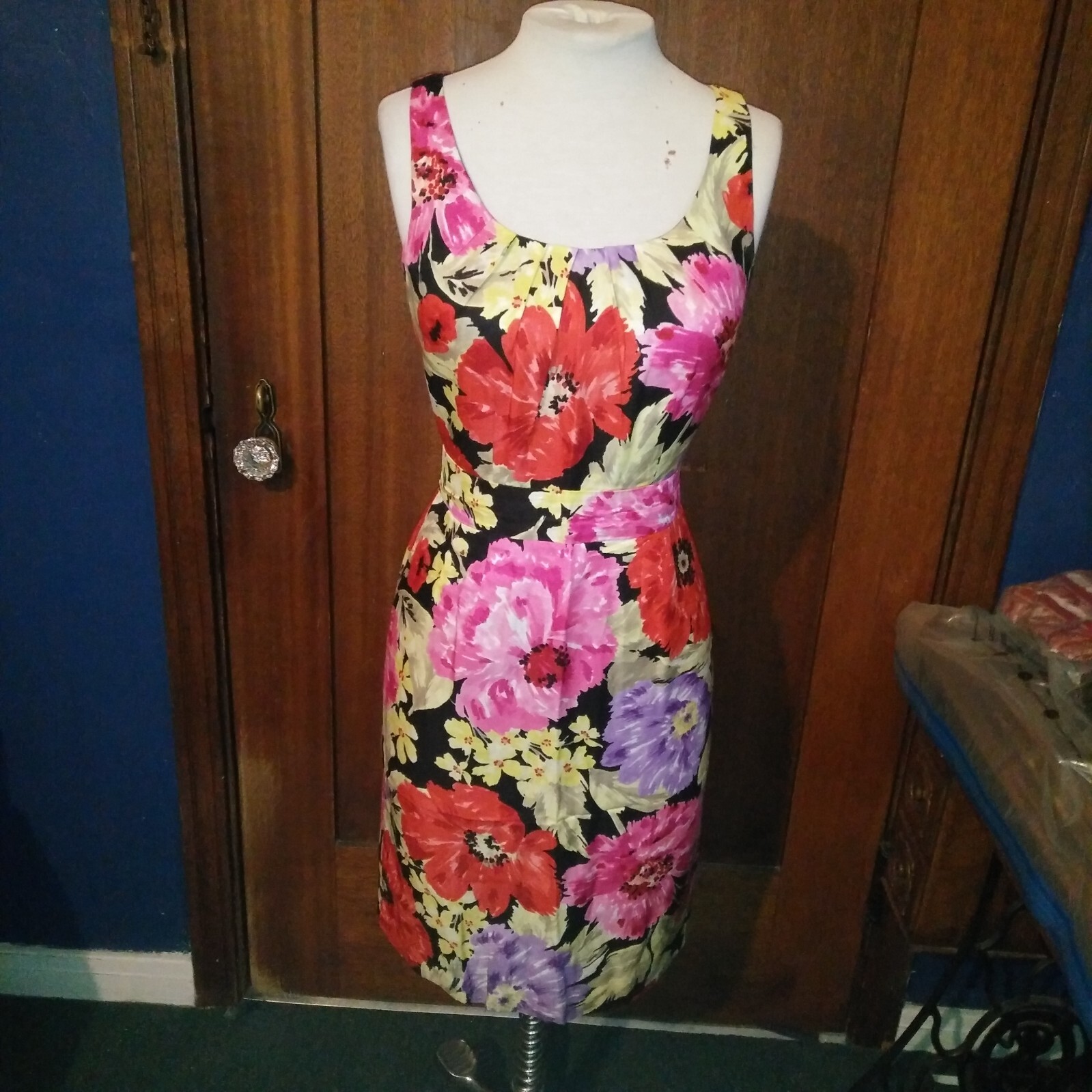 Bannana Republic floral tank pencil dress size 4 - Gem
