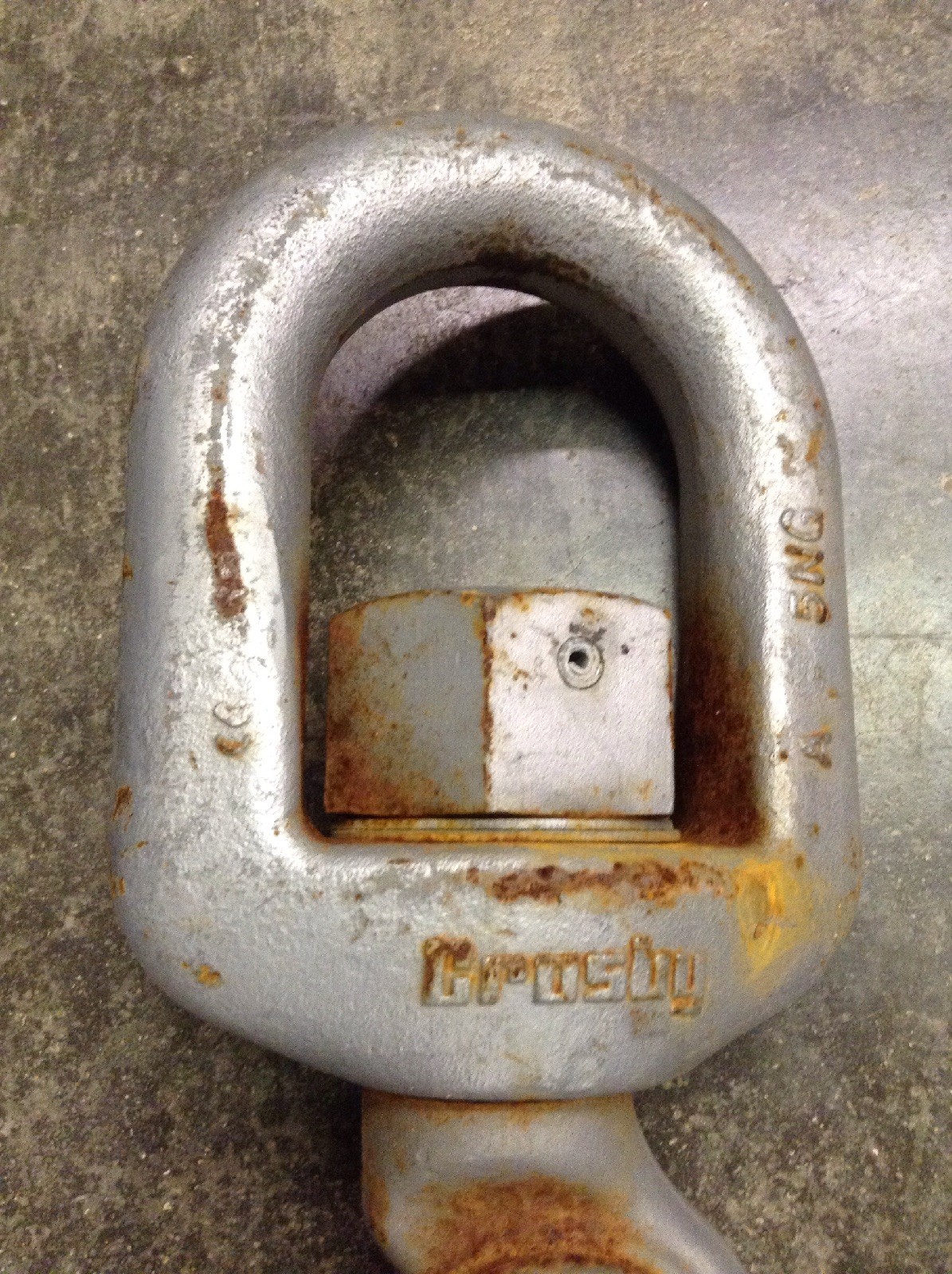 Crosby 5/8" S-1326 Shur-Loc Grade 100 Self-Closing Swivel Hook, 22600 ...