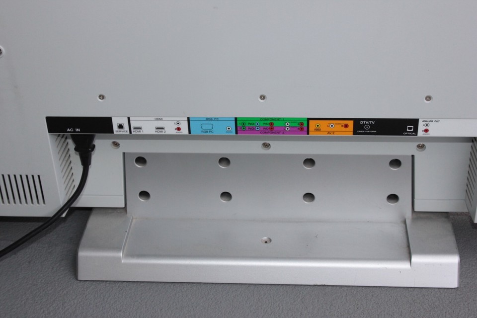 Vizio VX37L 37" flat panel LCD HDTV TV | eBay