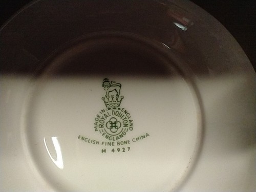 Royal Doulton tea cups H4927 Red Fox Theme set of 4 with saucers | eBay