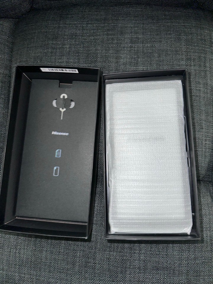 Hisense A7 E Ink Cell Phone 6GB RAM 128GB - Missing SIM Tray | eBay