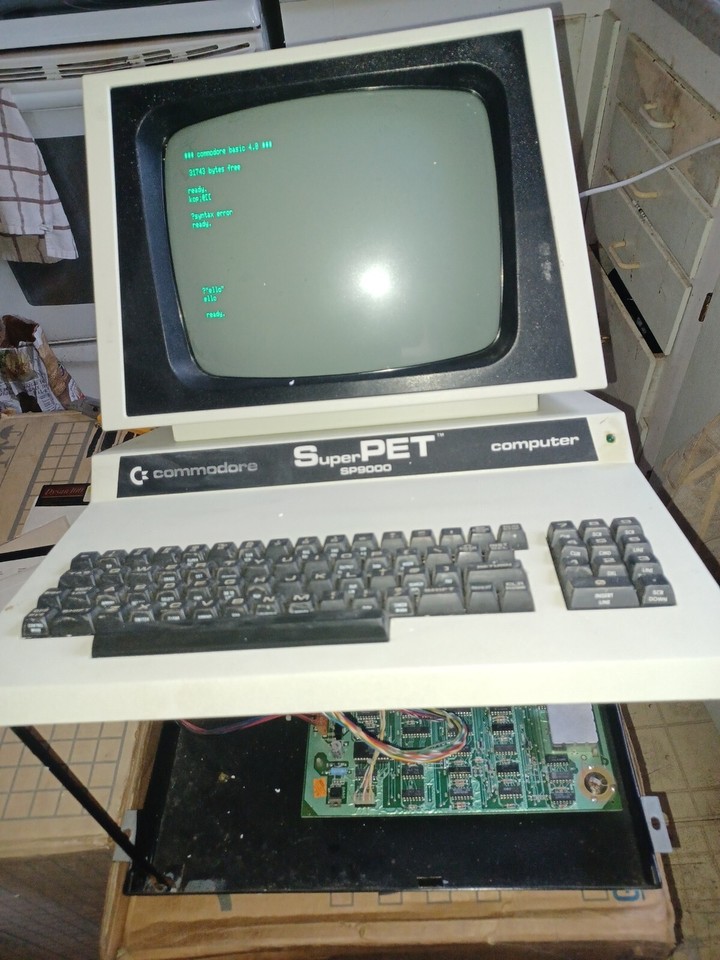 Commodore SuperPet Computer SP9000 - RARE - boots and computes! - NICE ...
