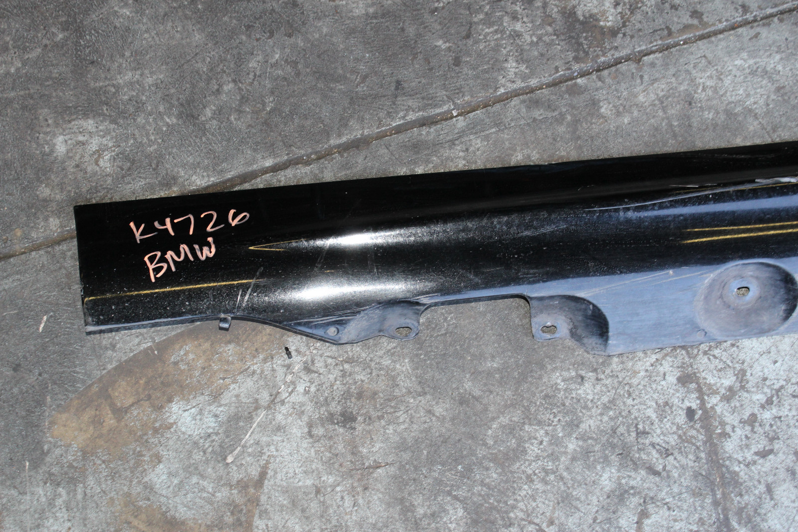 01-06 BMW E46 325Ci RIGHT HAND PASSENG SIDE ROCKER PANEL MOLDING TRIM ...