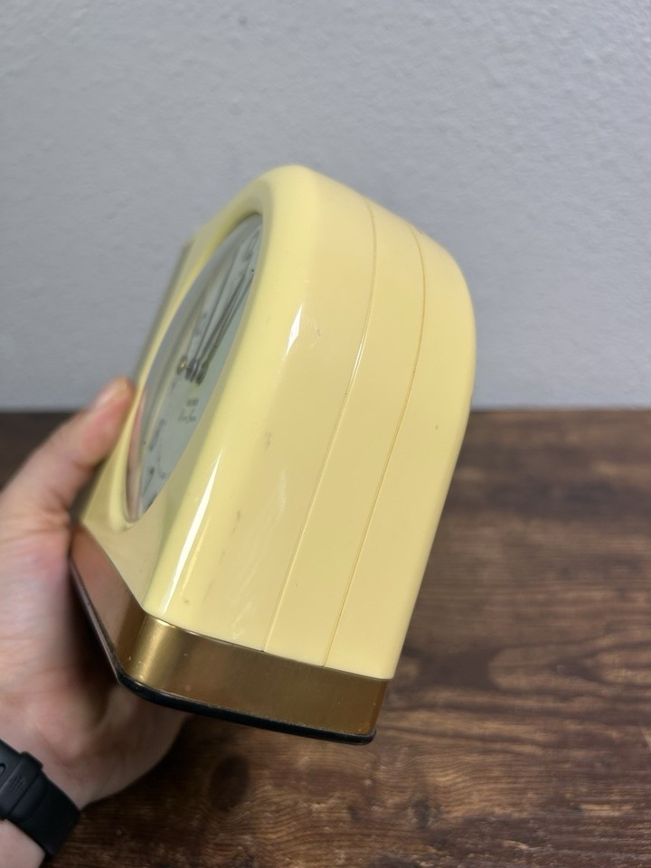 Westclox Big Ben Moon Beam Clock Yellow Model 43000 Keeps Good Time No ...
