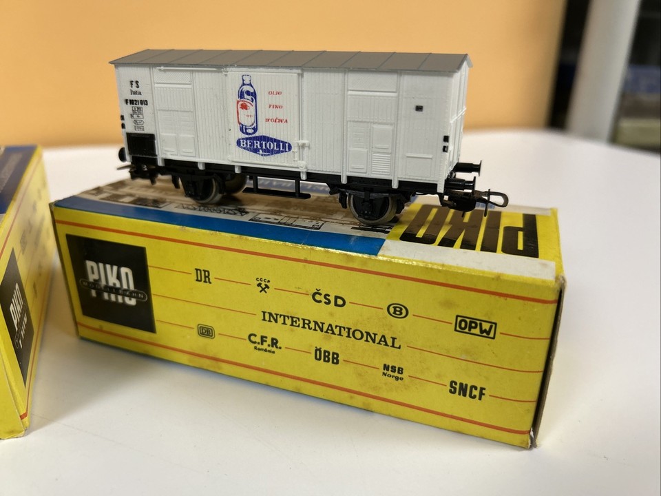 Lot of 4 Piko HO Freight Cars In Original Boxes | eBay