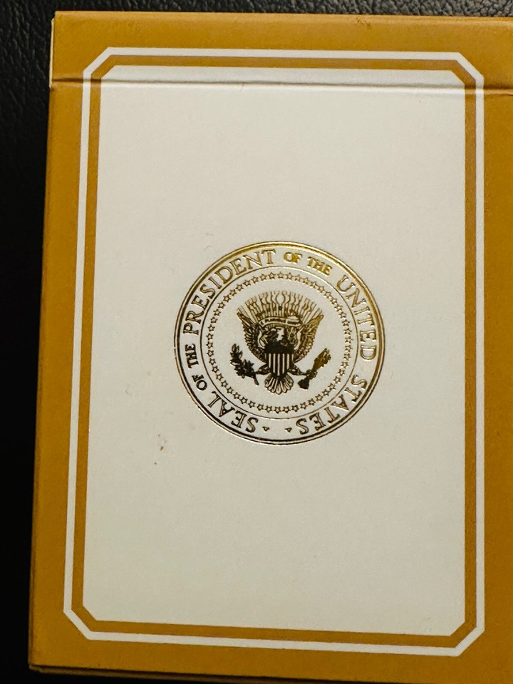 President Donald Trump Signature Presidential Seal Red Deck Playing ...