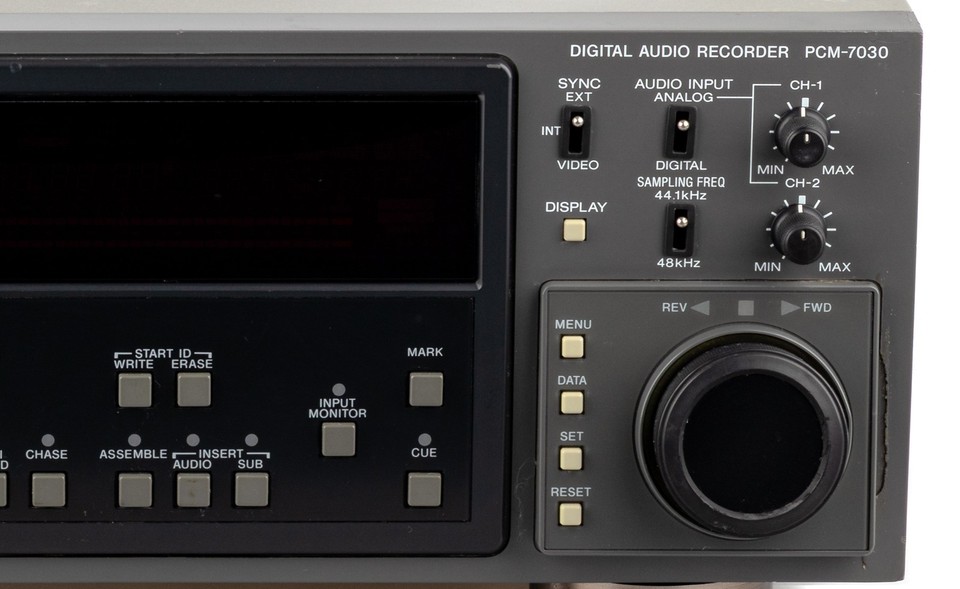 Sony PCM-7030 Professioneller 4-Kopf DAT Recorder / gewartet 1 Jahr ...