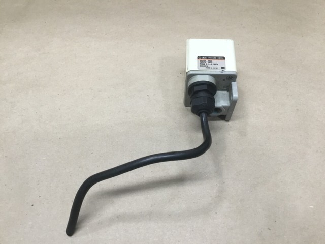 SMC Pneumatic Pressure Switch Mod# Is3010-02l5 for sale online | eBay