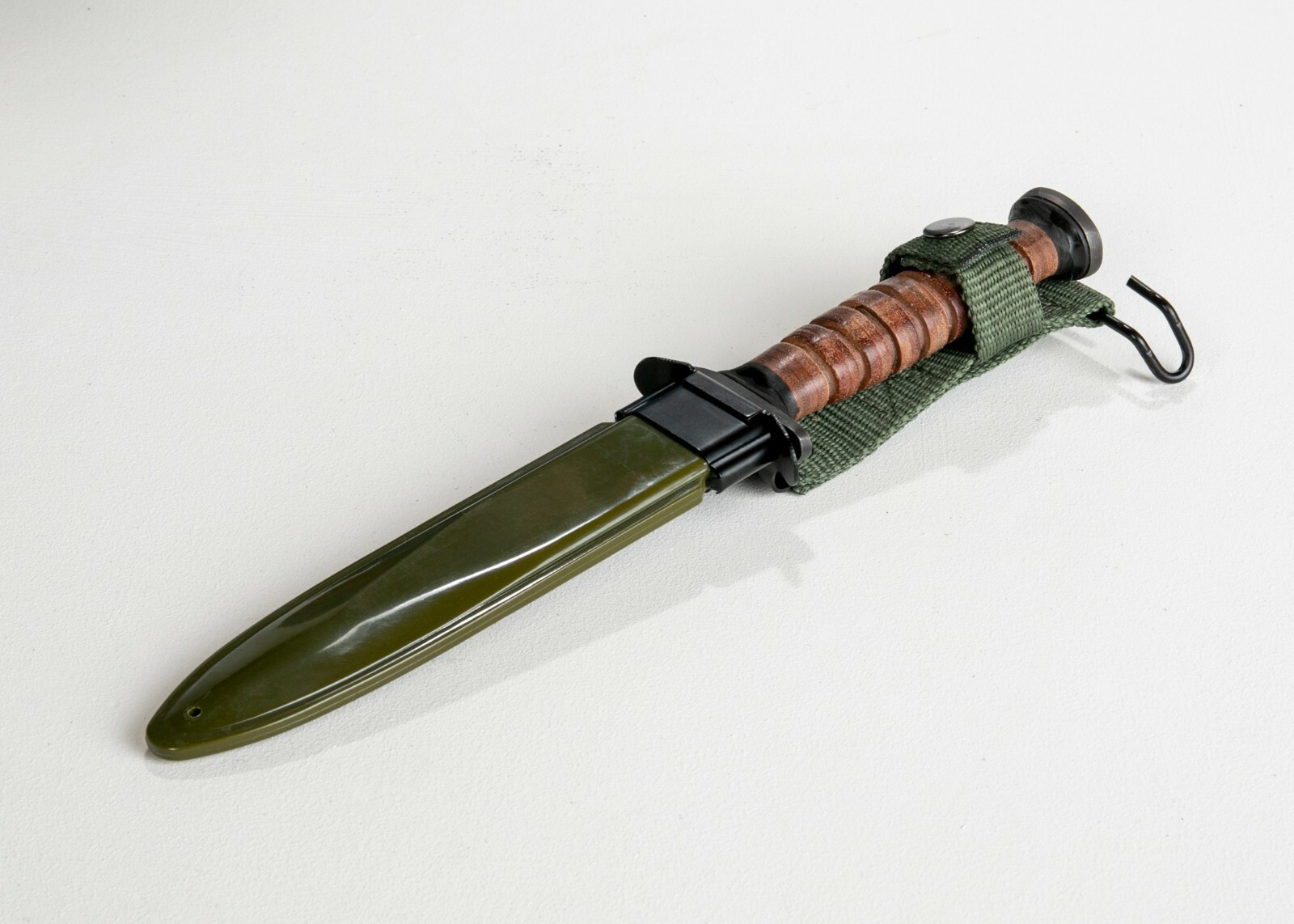 WWII M3 Trench Knife 12" Special Forces Combat Dagger & M8A1 Hard ...