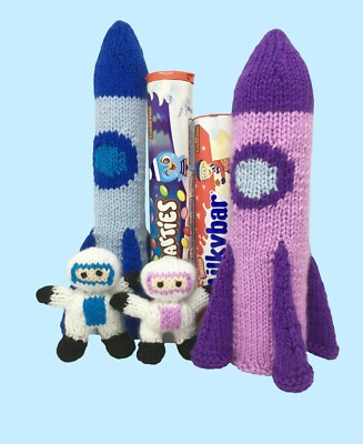 KNITTING PATTERN 254: Rocket Smartie tube holder / toy with astronaut ...