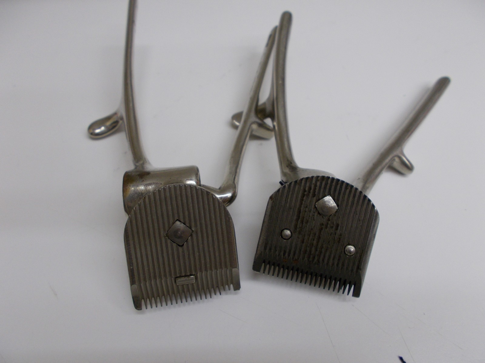 KW-194 PAIR VTG Hand Held Hair Clipper Model D John Oster MFG Racine ...