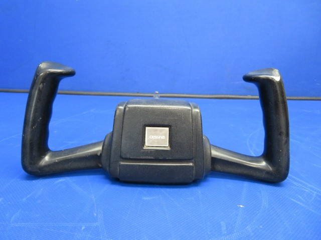 Cessna 150 152 Control Wheel Yoke PN 0513261-16 for sale online | eBay