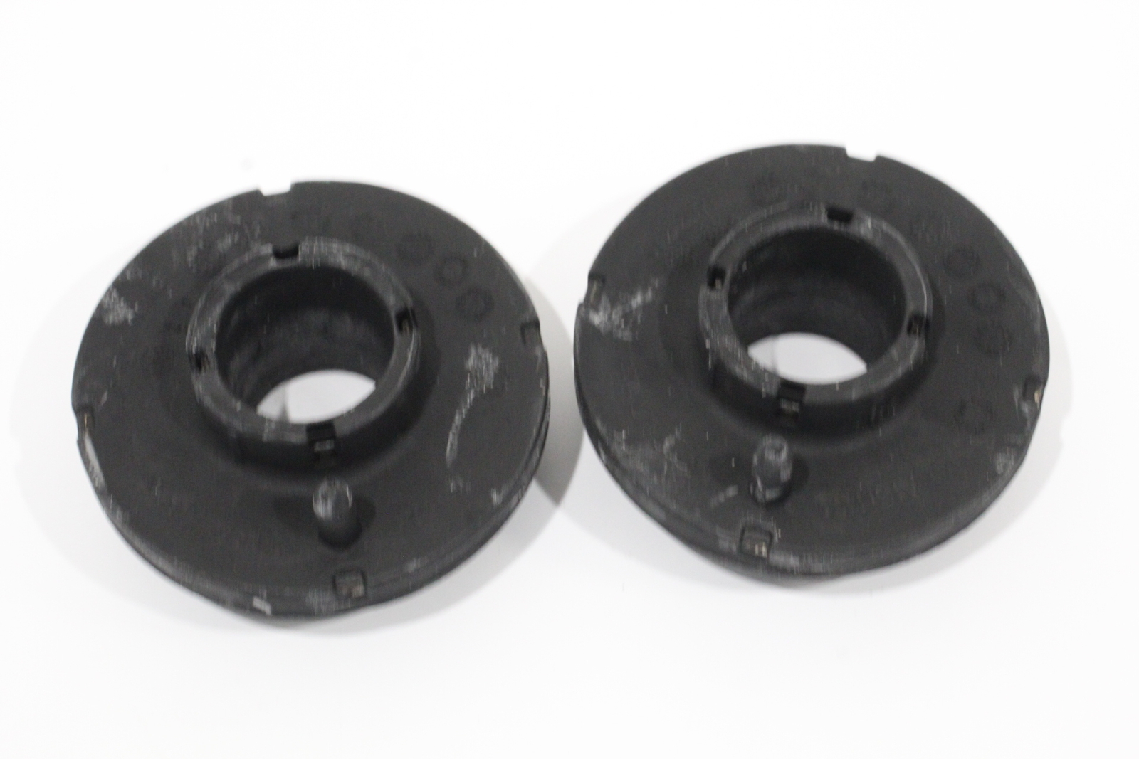 Audi Q5 8R Rear Spring Support Rubber Mounts Pair Lower New 8K0512297E ...