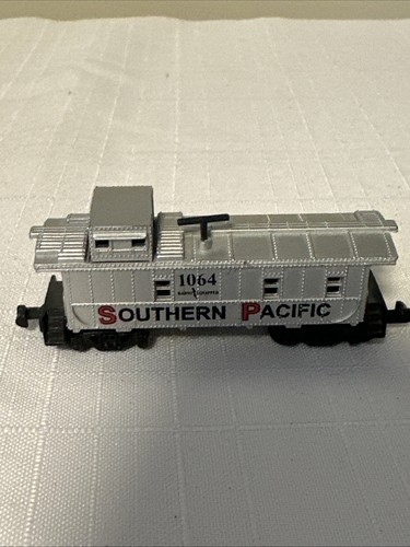 N Scale Cabooses , Atlas, Model Power, Life Like Southern Pacific 1064 ...