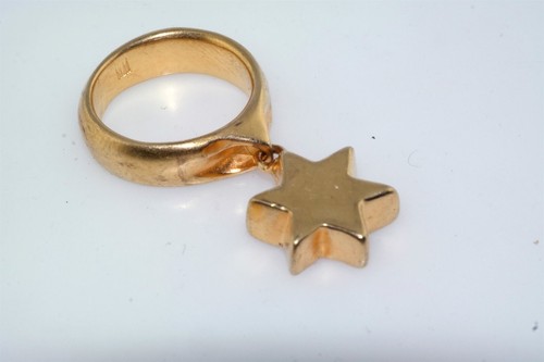 Vtg RLM Studio Robert Lee Morris Star Charm Gold Tone Ring sz 5 | eBay