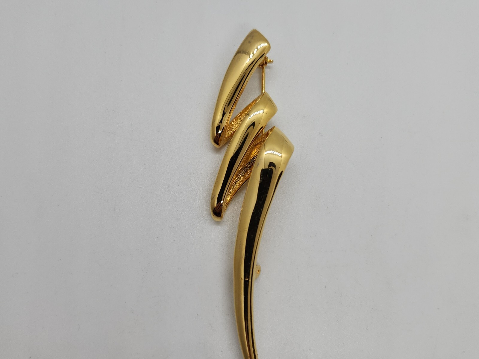 Vintage Gold Tone Squiggle Tornado Lightning Brooch 3… - Gem