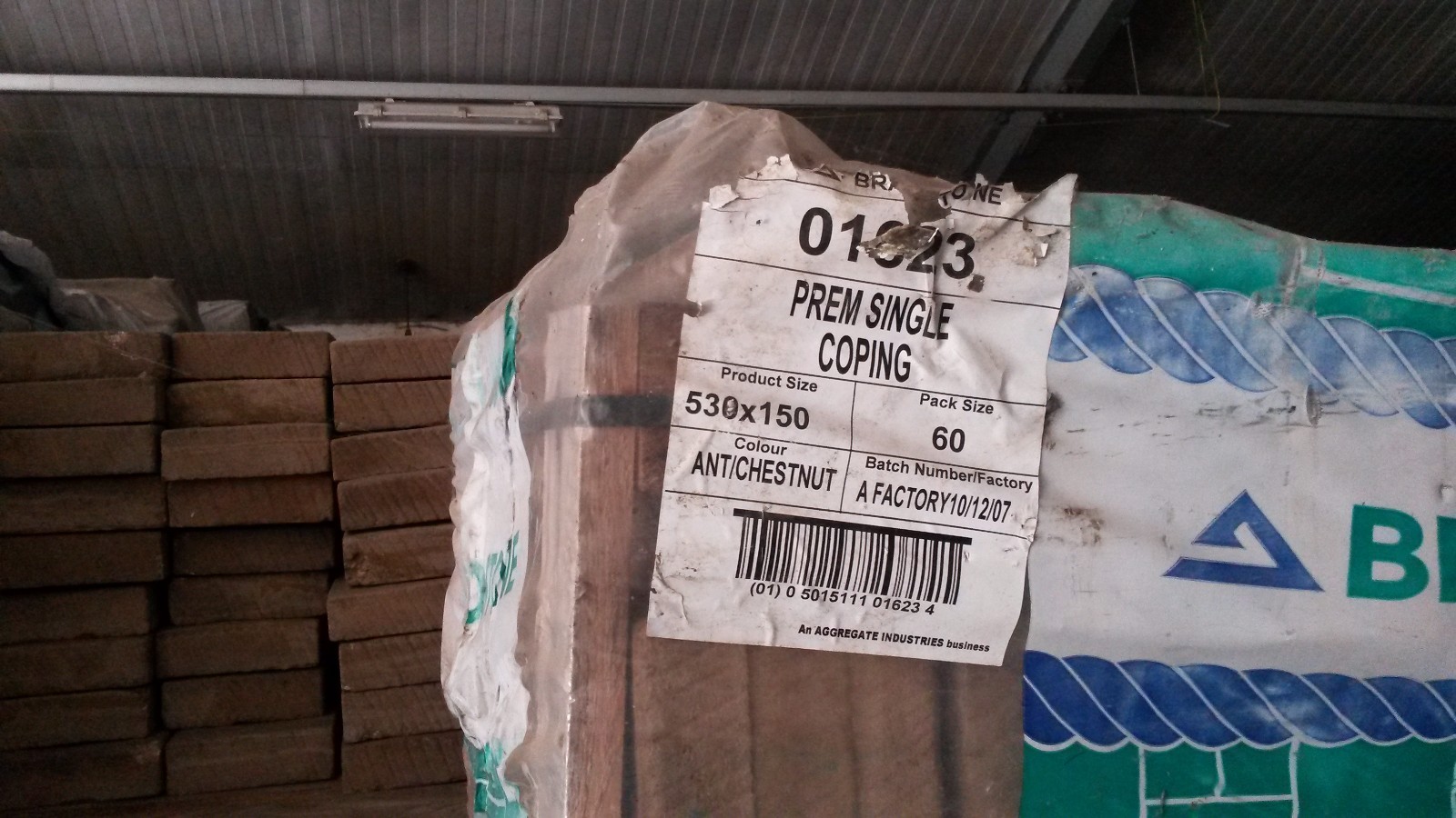 BRADSTONE ANTIQUE CHESTNUT SINGLE COPING FOR WALLING 01623 530x150x50 ...