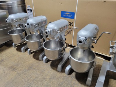 Mixers - 20 Quart Dough Mixer