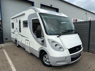 08/08 ADRIA VISION 677 - 4 BERTH, END BEDROOM & BATHROOM, READY TO GO ...