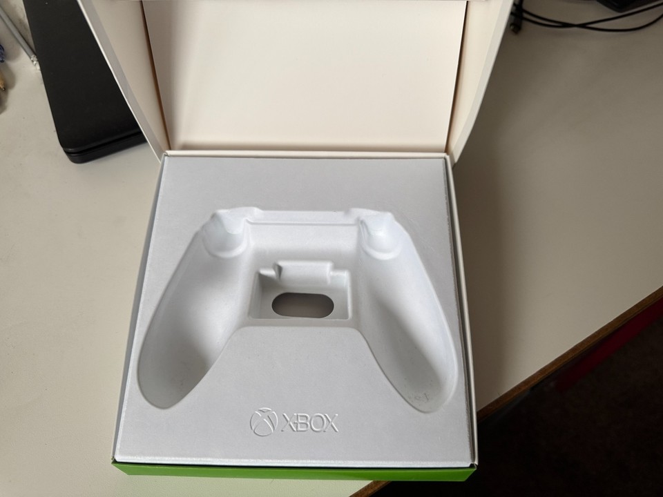 XBox wireless controller Box Only Robot White | eBay