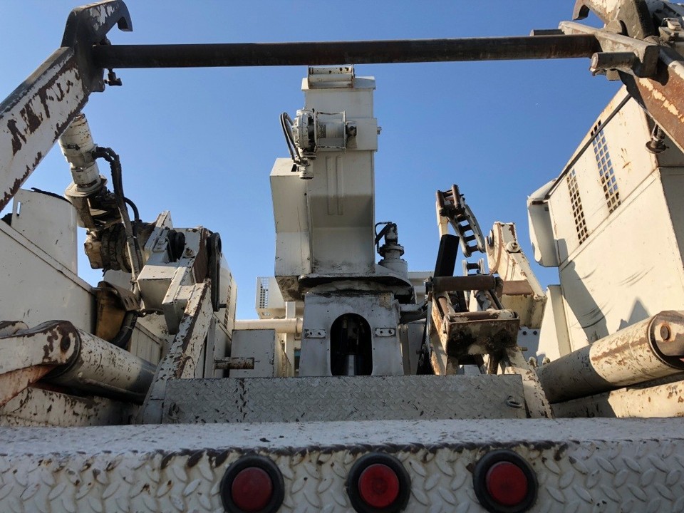 2000 Chevrolet C8500 RETIRED FLEET TRUCK w ALTEC AP45 POSI PLUS CAT ...