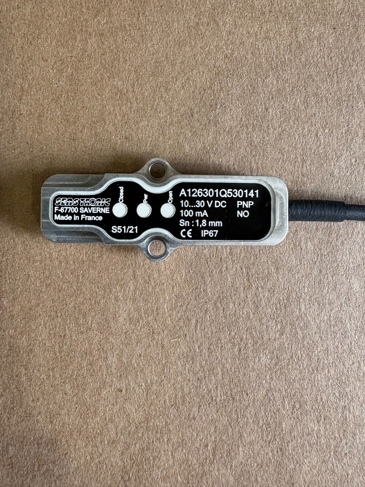 Senstronic A126301Q530141 3-Wire 4-Pin Digital PNP Oxygen Proximity ...