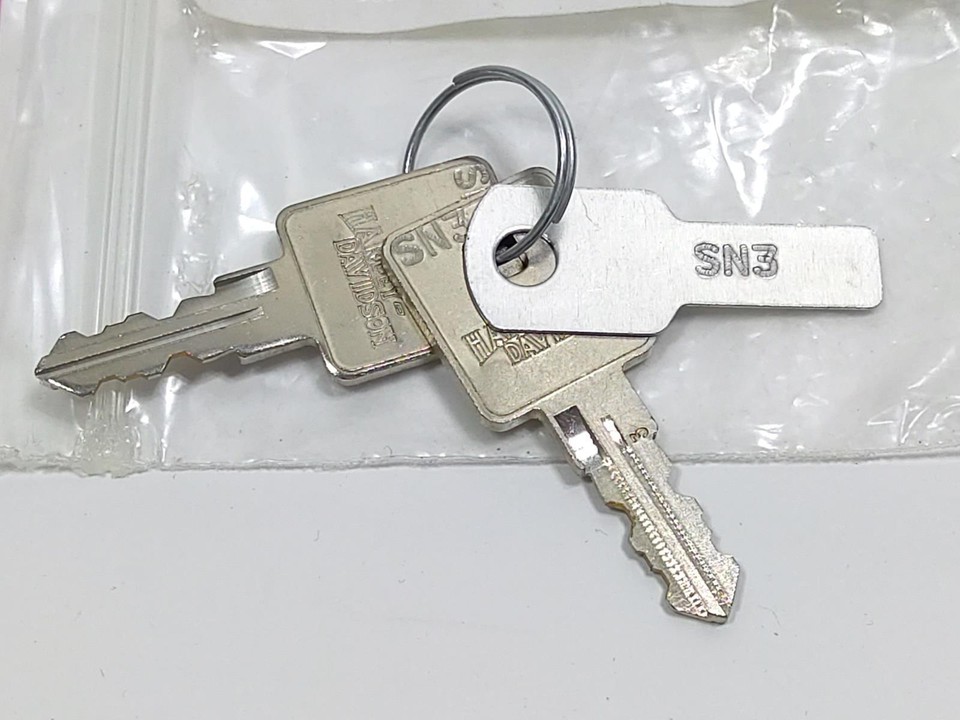 NOS Genuine HARLEY DAVIDSON Sportster XL KEY SET OEM CODE 0SN3 71451 ...