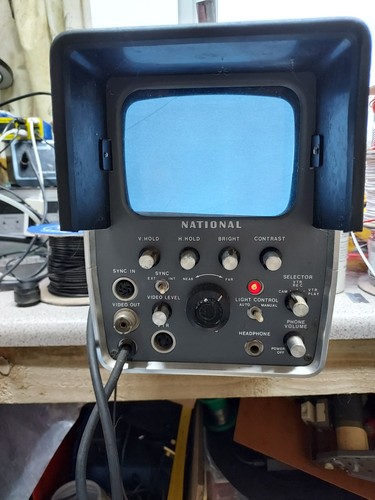 National Panasonic WV-350N Vidicon TV Camera with built in Monitor ...