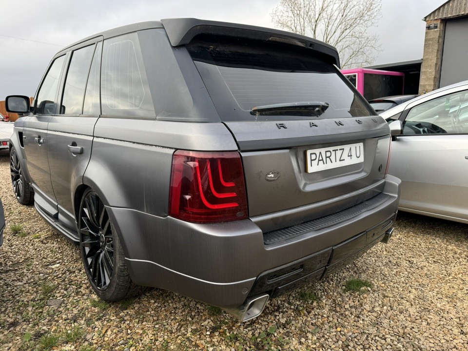 Range Rover Sport 2.7 L320 faclift autobiography alloys black leather ...