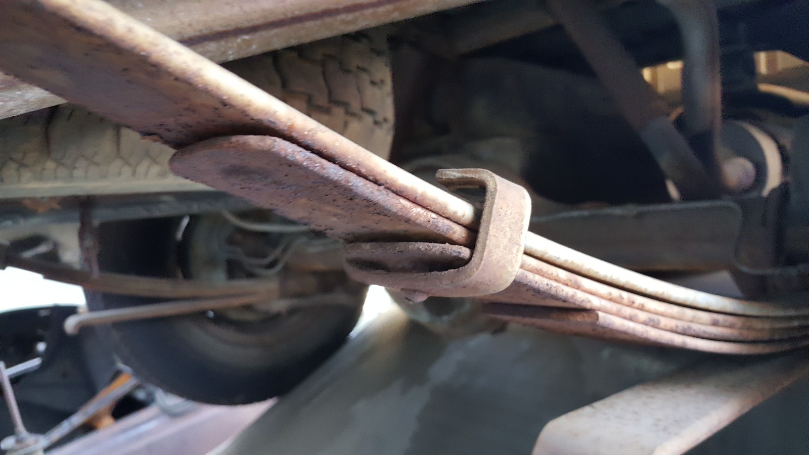 84 MAZDA B2000 REAR LEAF SPRINGS PAIR 4X2 LONG BED | eBay