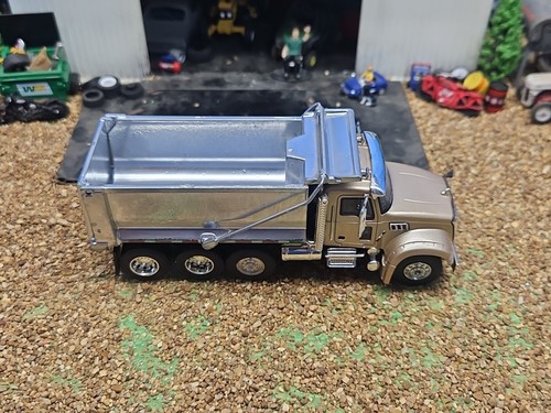 CUSTOM Mack Granite Dump Truck 1/64 2020 dcp Greenlight rock gravel ...