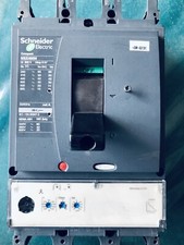 Schneider Electric ComPact NSX400N 3-Pole 400A Circuit Breakers ...