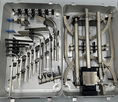 Retractors - Codman Bookwalter