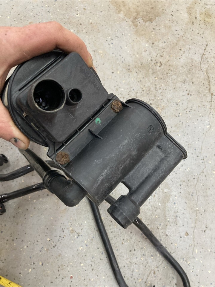 01-06 BMW E46 325CI 330CI FUEL EVAP VAPOR CHARCOAL CANISTER 6752223 OEM ...