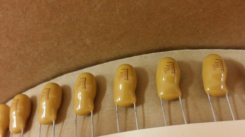 (10 PCS) T350M157K016AS Kemet Cap Tant Solid 150uF 16V 10% Radial 5 ...