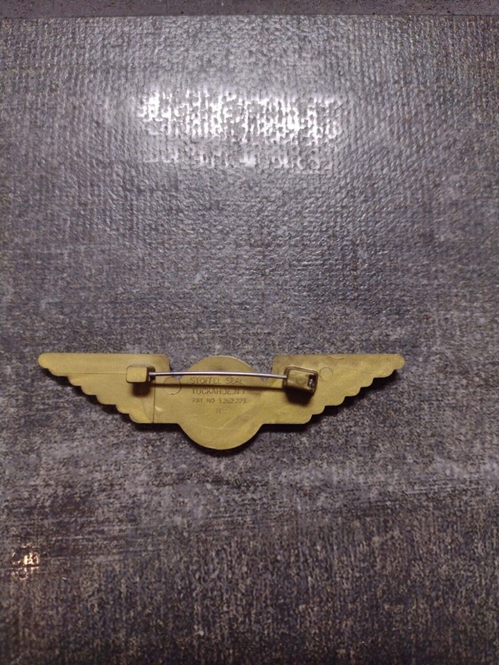 Vintage Delta Airline Junior Pilot Wings Plastic Pin Stoffel Seals ...