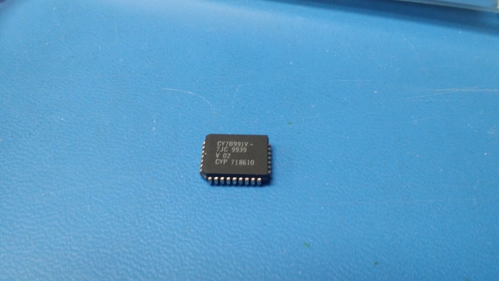 (1 PC) CY7B991V-7JC CYPRESS IC CLK BUFFER 8:8 80MHZ 32PLCC | eBay