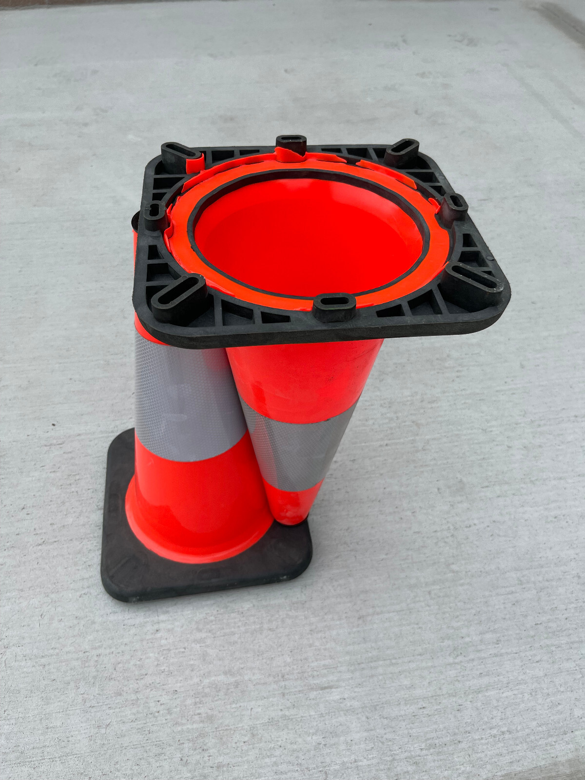 🔥 2x 18-inch Traffic Cones w/ metal Cone Top Adapters for iZonus LED ...