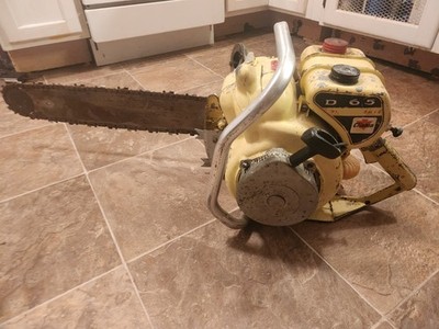 Rare Vintage Clinton D65 collectible chainsaw original paint & bar ...